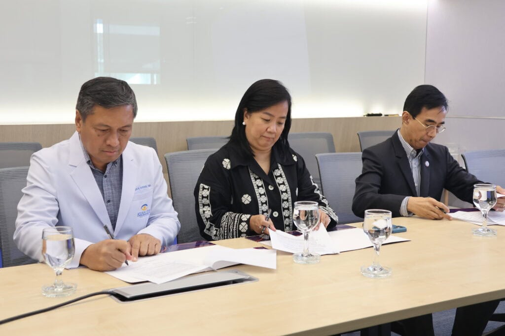 MCU Finalizes Internship Partnership With Asian Eye Institute